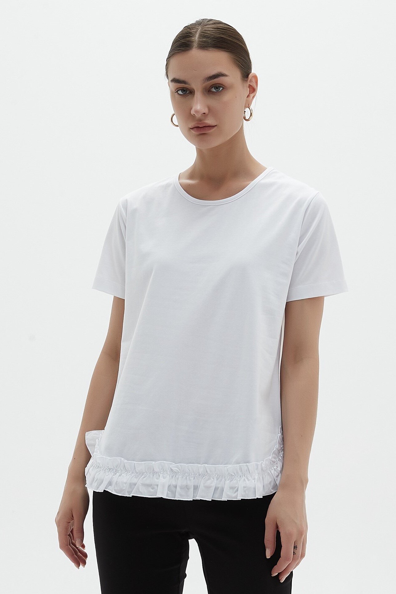 Combi Ruffle Hem Tee (White) - Tops : Just Looking - Tirelli S22