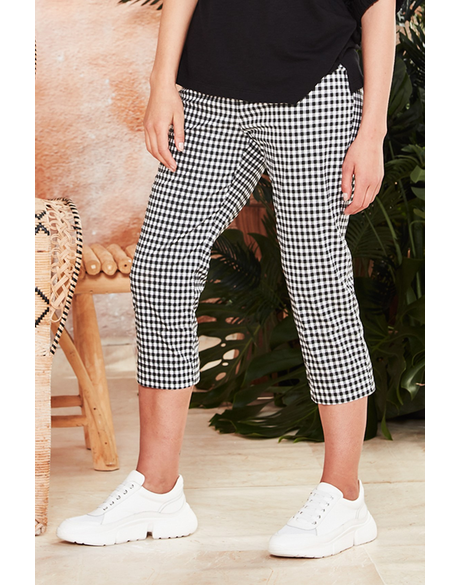 Acrobat Gingham Capri (Black) - Pants : Just Looking - Verge S22