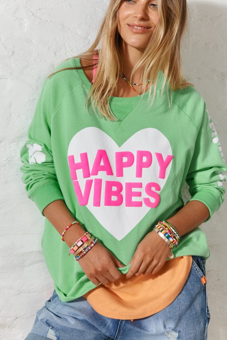 Happy Vibes Sweat (Green) - Sweaters : Just Looking - Hammill + Co S22