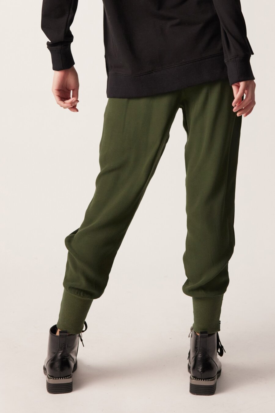 Donna Pant (Forest) - Pants : Just Looking - Lemon Tree W23 SALE 25%
