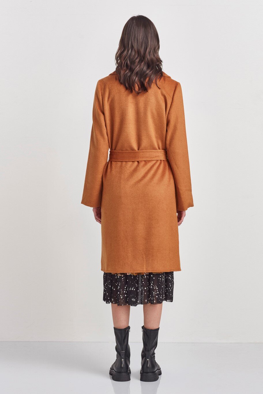 Foxtail Coat (Caramel) - Jackets / Coats : Just Looking - Verge W23 ...