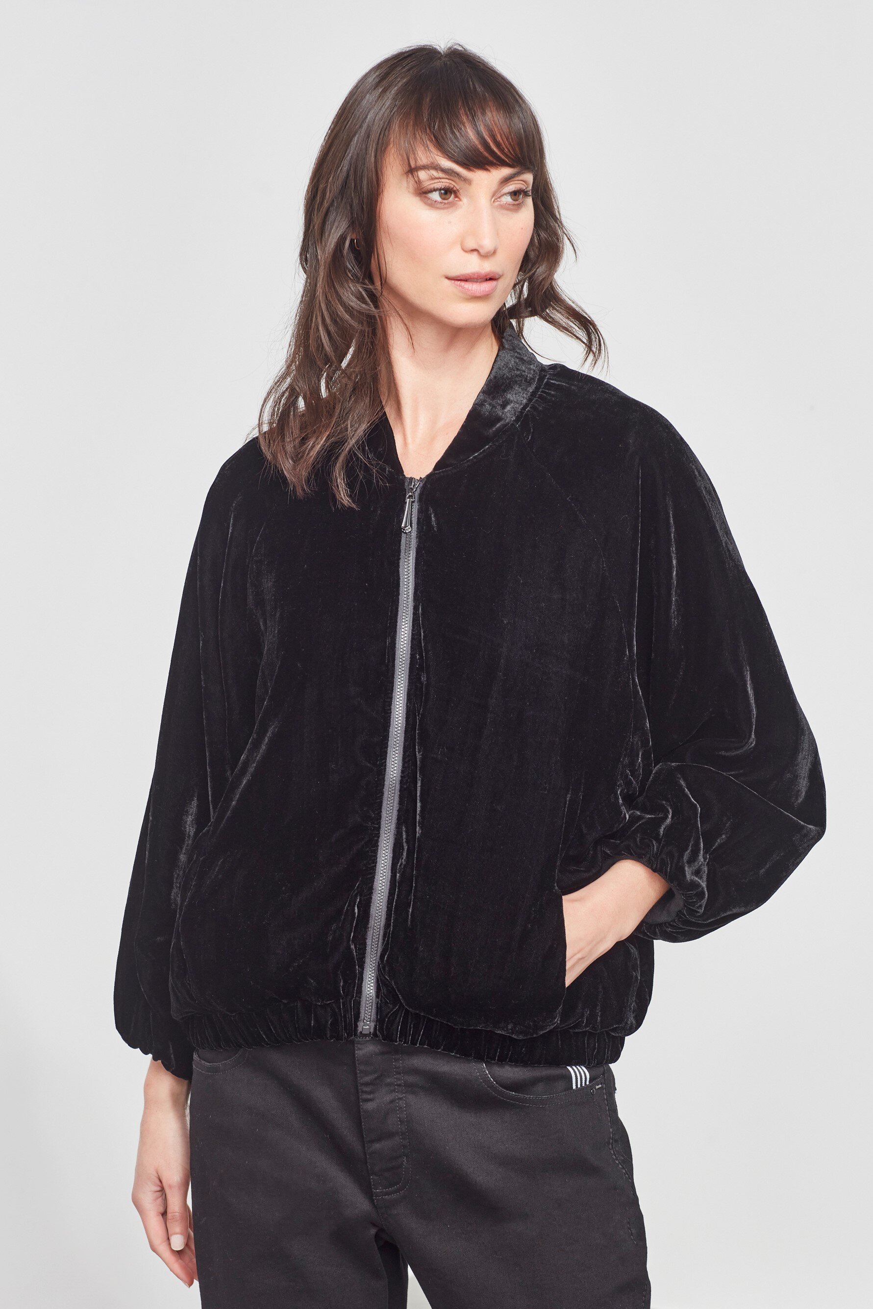 Garden Jacket (Black) - Jackets / Coats : Just Looking - Verge W23