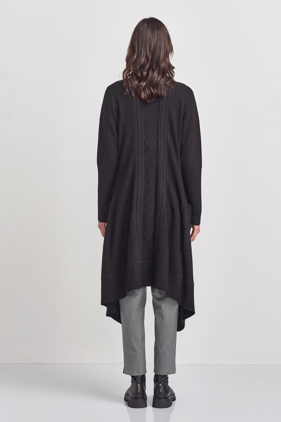 Oasis Coat (Black) - Jackets / Coats : Just Looking - Verge W23 SALE 25%