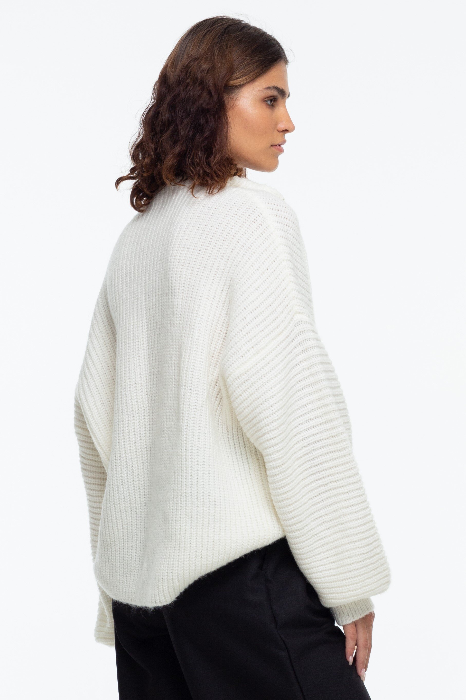 Intimate Sweater (Winter White) - Knitwear : Just Looking - BLAK W23