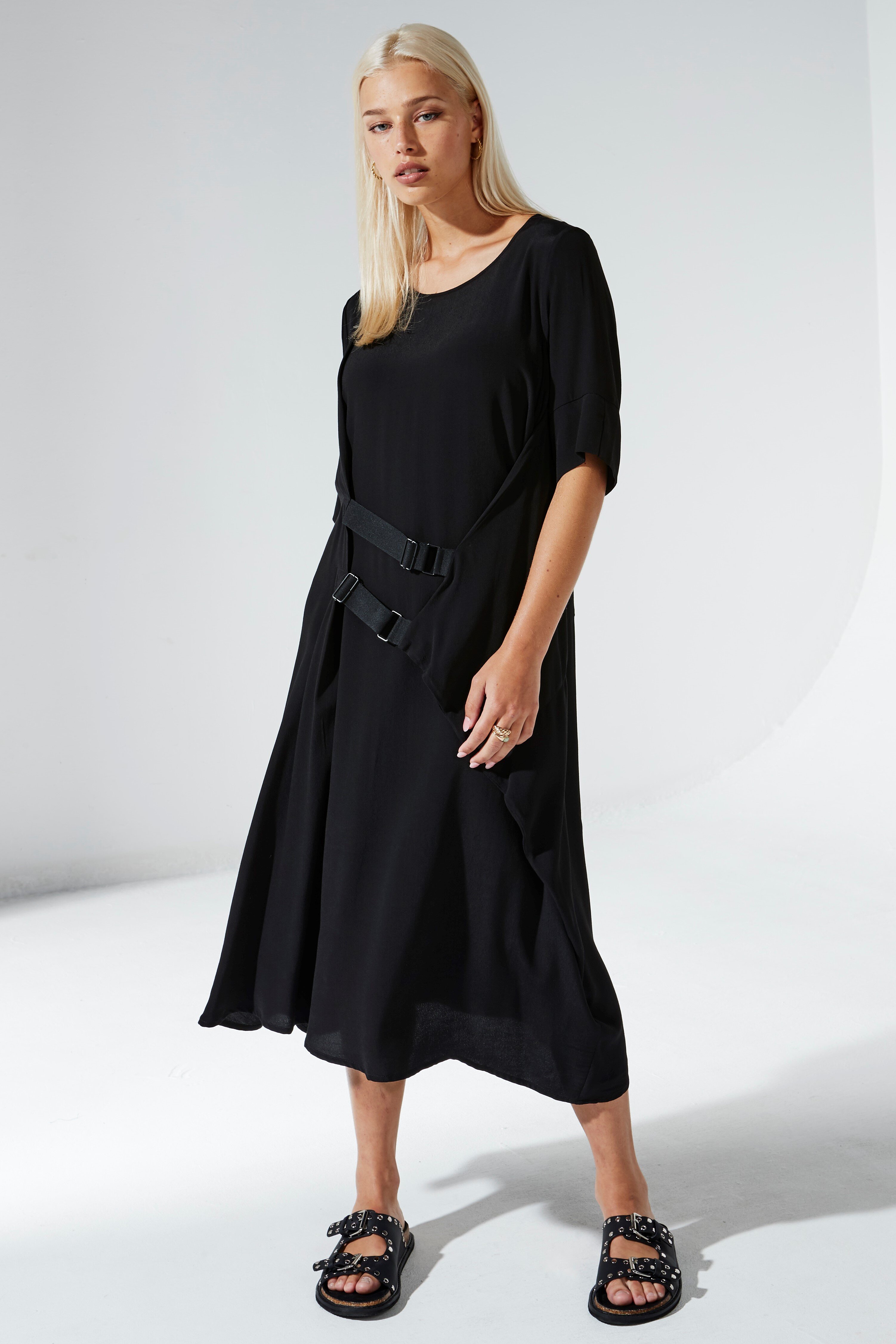 Break Away Dress (Black) - Dresses : Just Looking - Design Nation S23