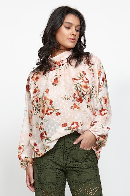 Context Top (Soft Pink) - Tops : Just Looking - Ketz-Ke S23 SALES23