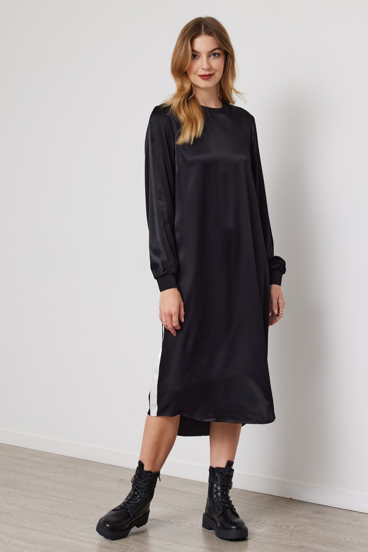 Reine Panel Dress (Black) - Dresses : Just Looking - Duo W24 W24SALE
