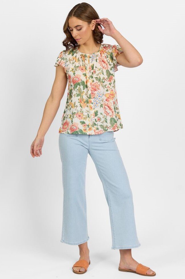 Bella Top - Tops : Just Looking - Knewe S24